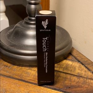 Younique Makeup | Skin Care | Poshmark